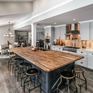 CREATIVE RESTORATIONS - Project Photos & Reviews - Omaha, NE US | Houzz