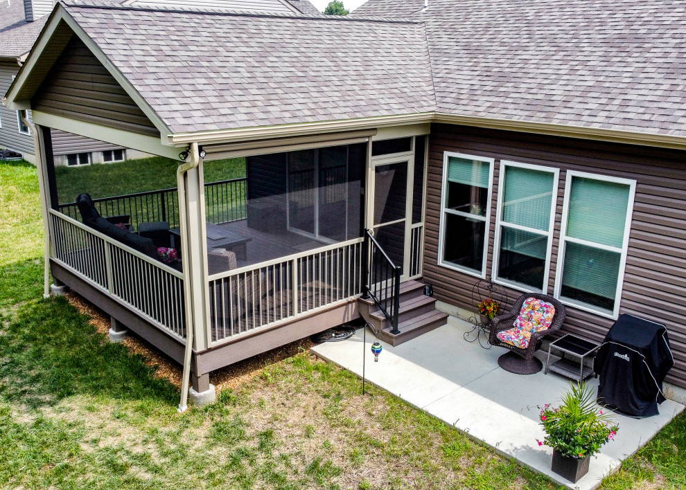 Screen Room with Composite Decking and Solar Screen - Terrace - St ...