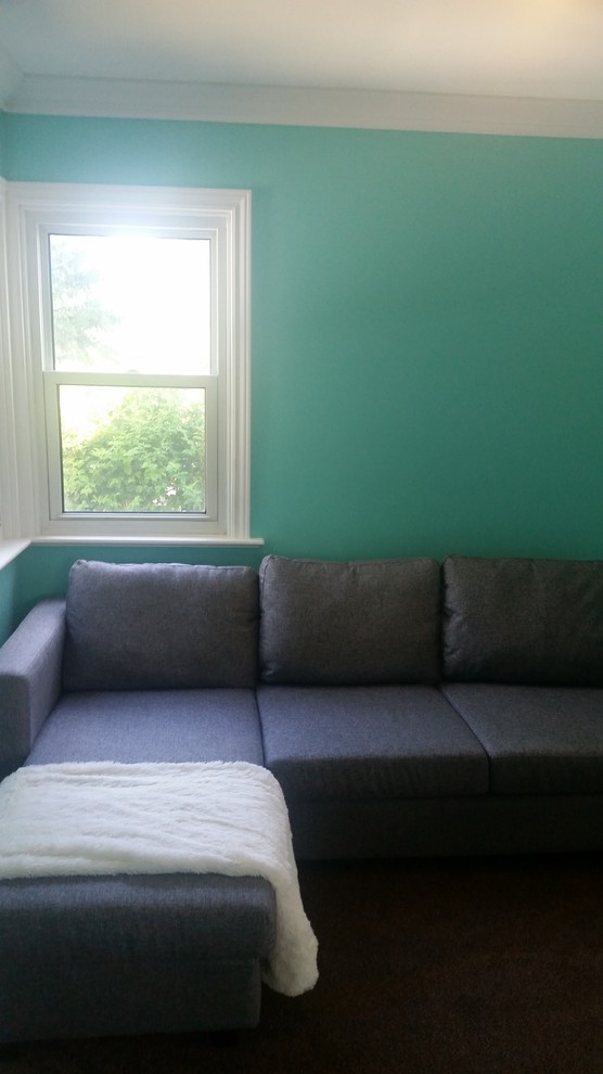 Help decorating Tiffany blue wall color! | Houzz Forum