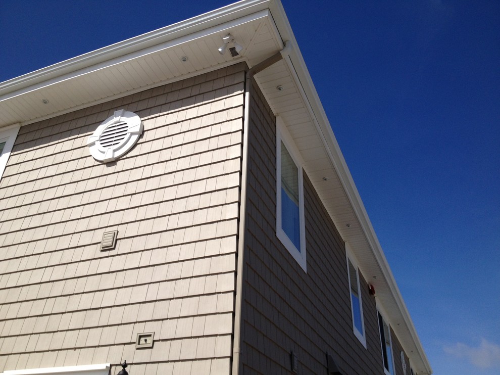 vinyl & polymer shake siding - Sacramento - by Dlh Distributing Inc | Houzz