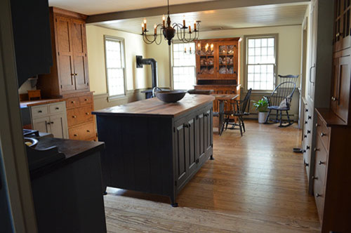 Boston Saltbox Kitchen - Traditional - Boston - by The Workshops of ...