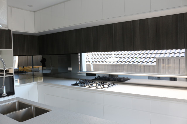 double overhead kitchen cabinets in two colour - Modern - Kitchen ...