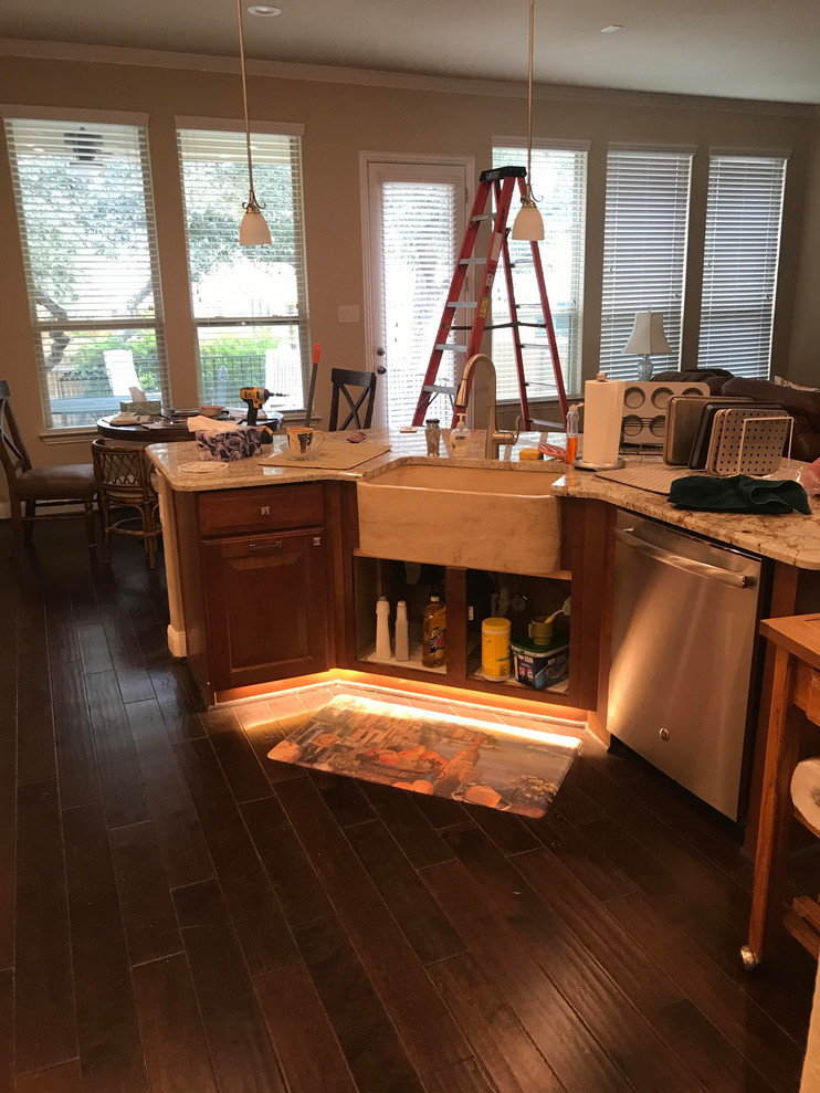 Toe Kick Lighting - Austin - by Colvin Electric Inc | Houzz