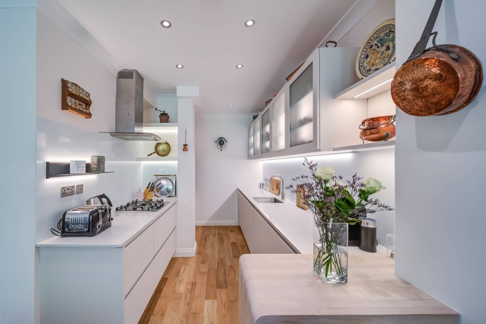 Modern Light and Airy Kitchen in Vale - Modern - Kitchen - London - by ...