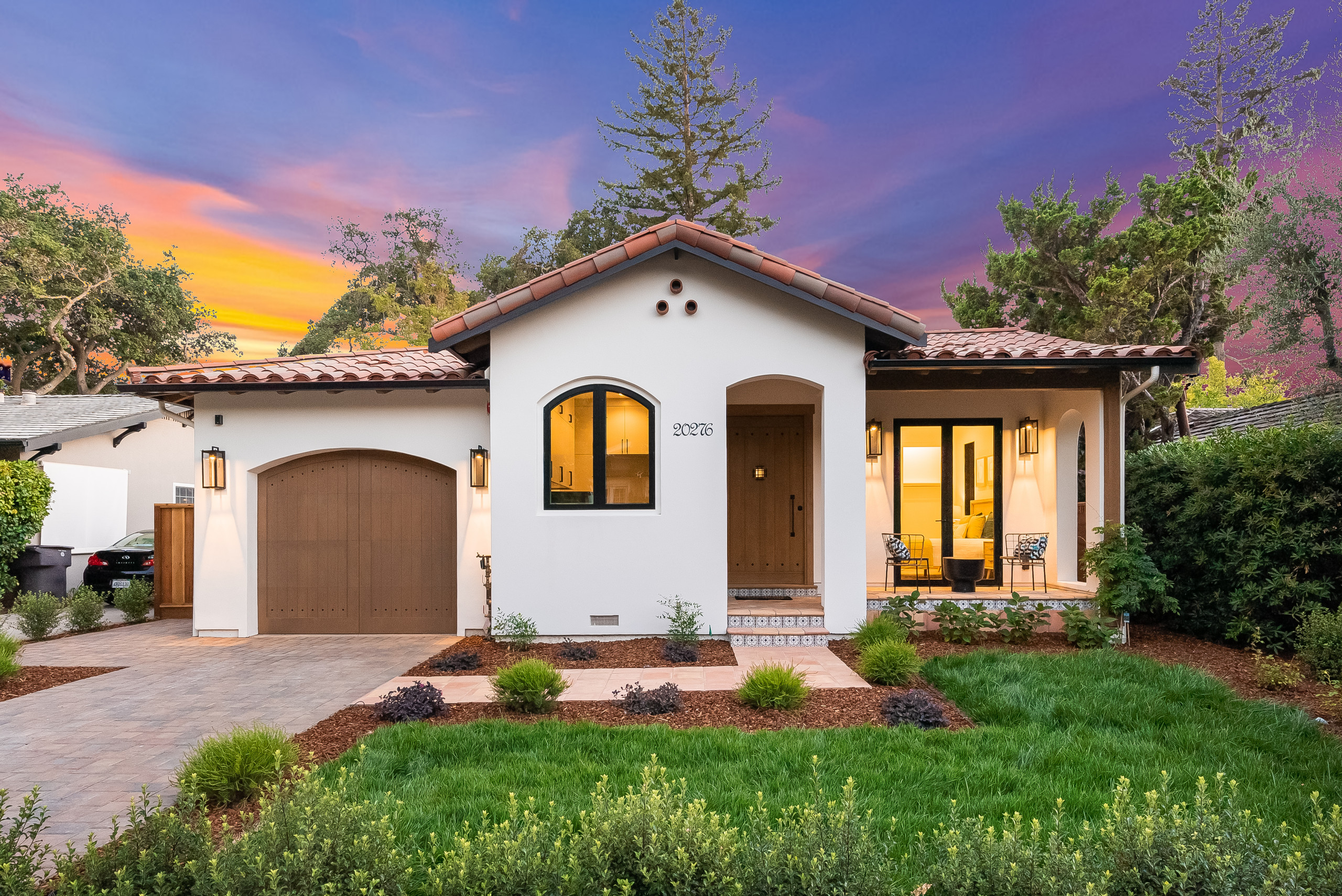 10 Wonderful White Paint Colors for Home Exteriors