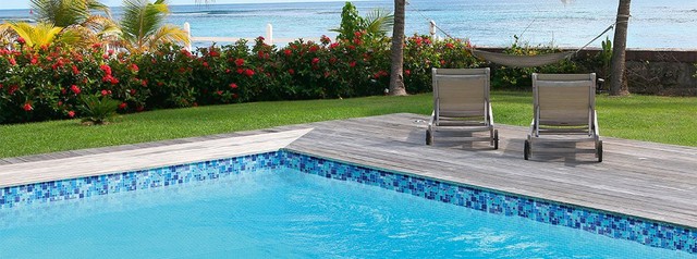 Pool Tile Bahamas Light Blue Blend - Contemporary - Mosaic Tile - by ...