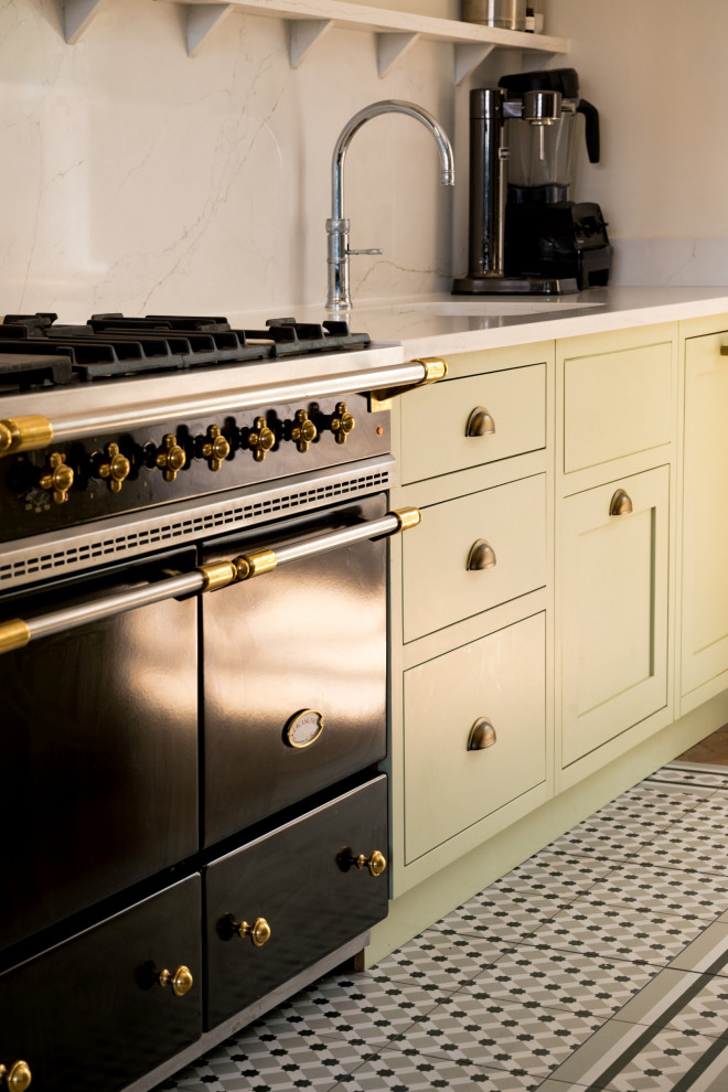 In-Frame Plain Shaker Kitchen - Modern - Kitchen - London - by Handmade ...