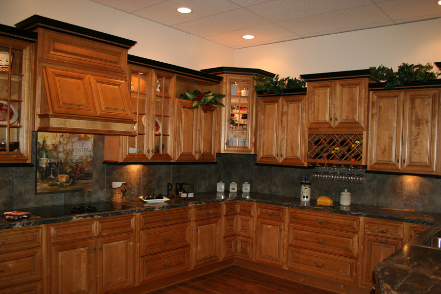 Mocha Kitchen Cabinets Home design - Traditional - Columbus - by Lily ...