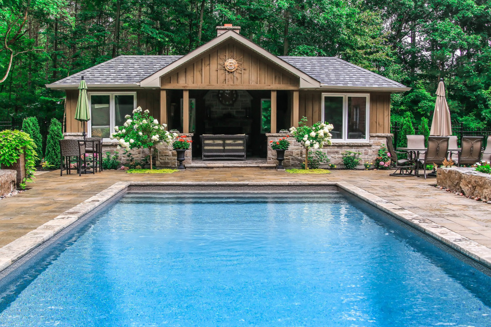 Flagstone Steps Vinyl Pool - Pool - Toronto - by Jones Pools | Houzz