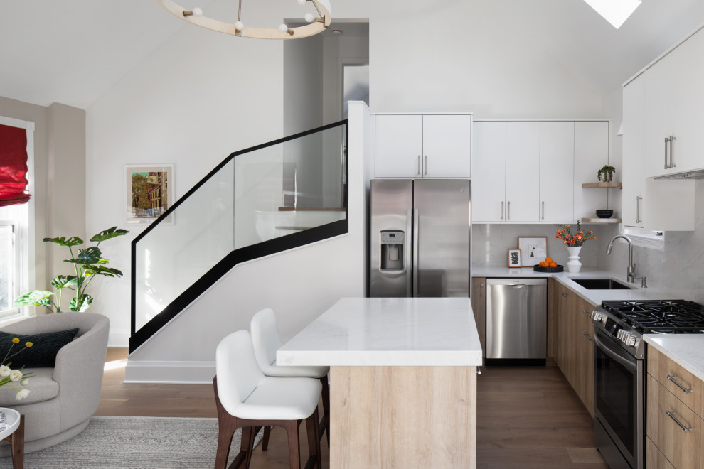Perfectly Petite Guest Retreat - Contemporary - Kitchen - Chicago - by ...
