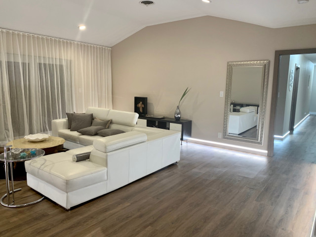 Baseboard Moldings with LED Light Inserts. Great for interior design ...