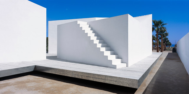 Architecture: 43 Stunning White Houses From Around the Globe
