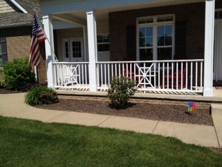 Front porch railing or no railing?