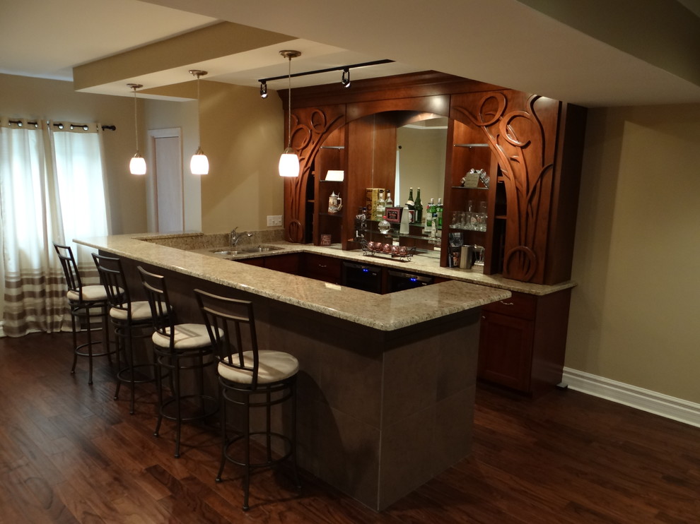 Naperville Basement Renovation with Art Nouveau Bar - Klassisch modern ...