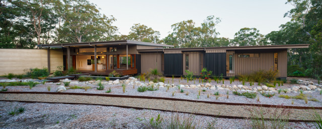 Doonan House - Contemporary - Exterior - Sunshine Coast - by Kelly ...