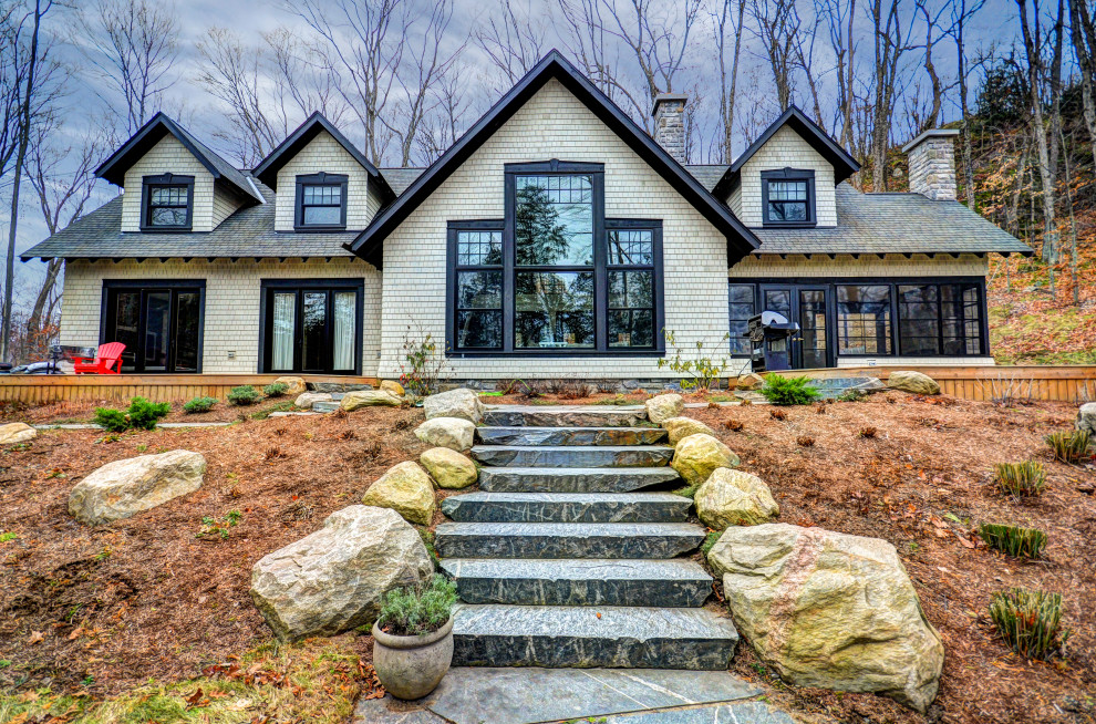 Custom Muskoka Cottages - Exterior - Toronto - by Muskoka Lumber | Houzz