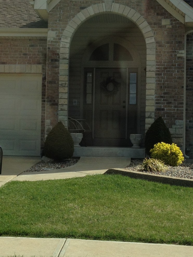 Arch above front door
