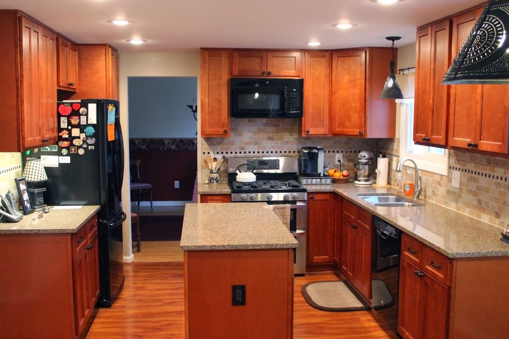 Beautiful quartz kitchen - Kitchen - New York - by Rocky Mountain ...