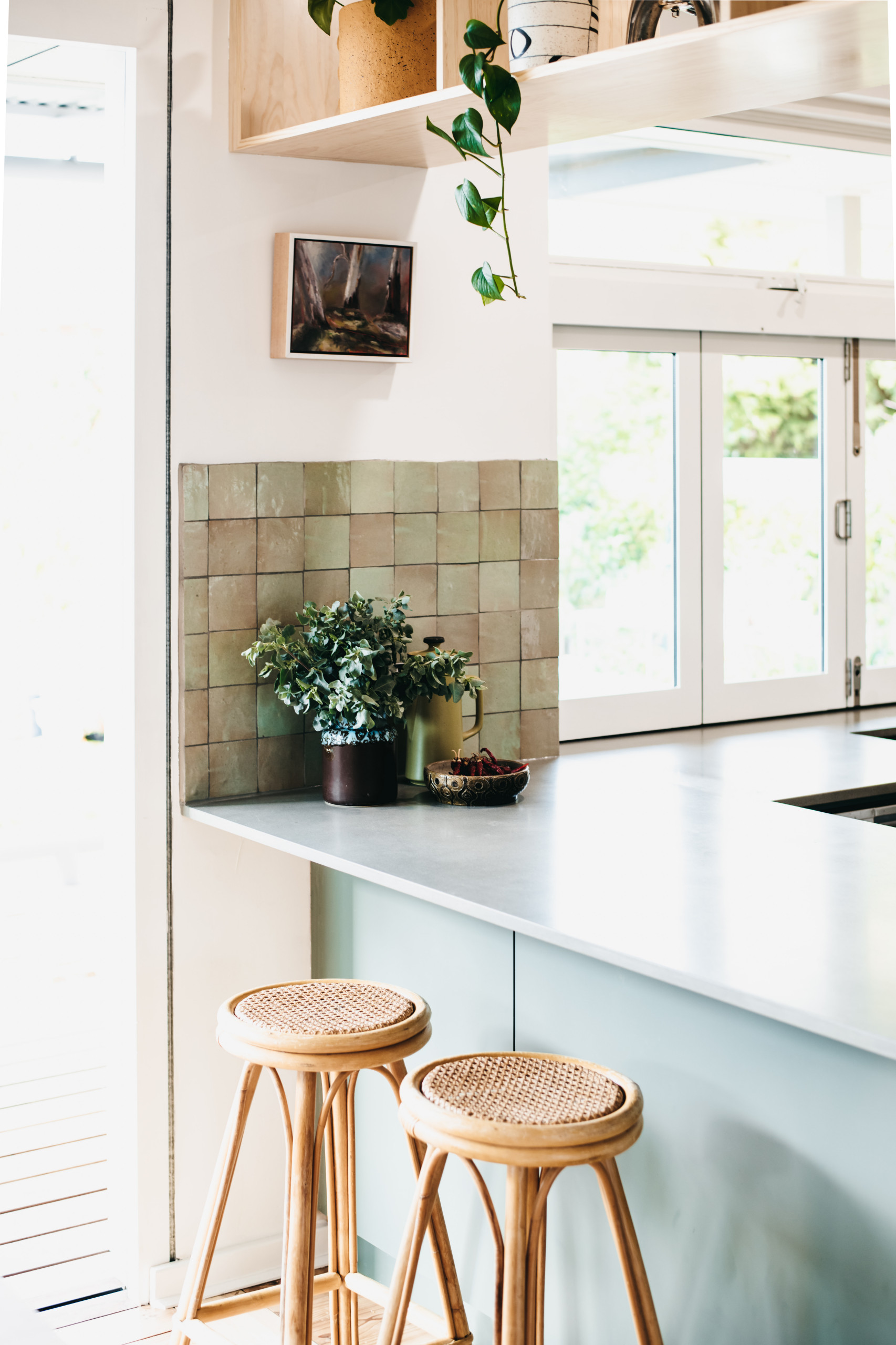 Small Moves, Big Impact: A 1970s Brick Home Reborn for $200,000 | Houzz NZ