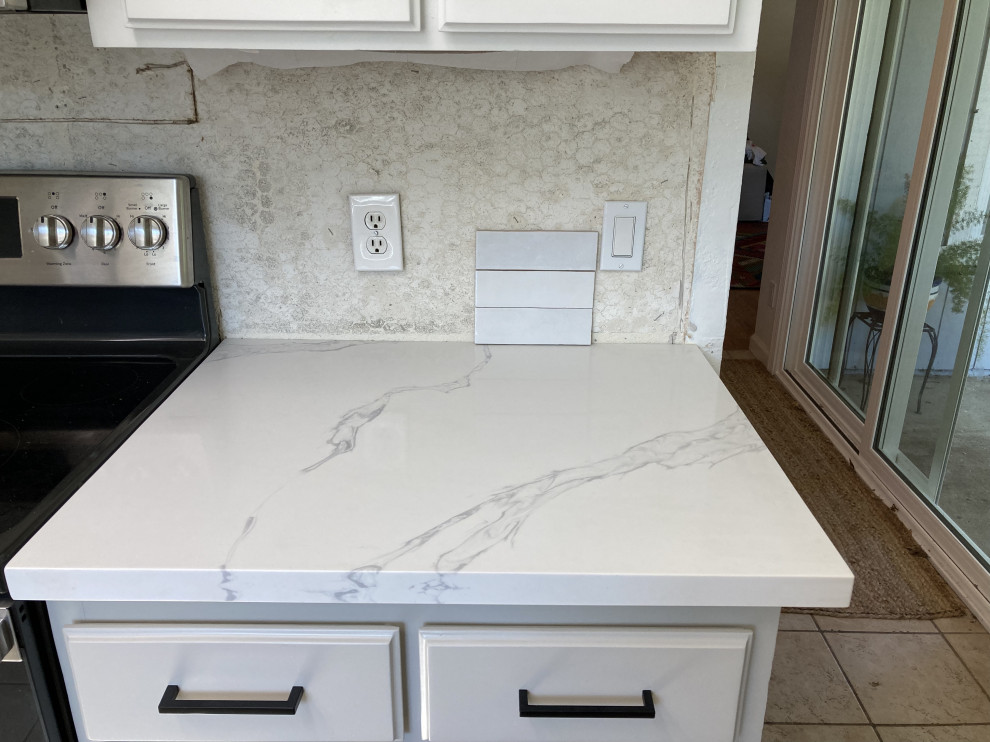 Cloe white tile - stacked horizontal vs alternating