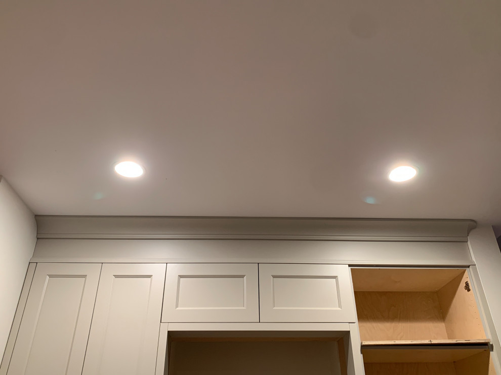 How do we finish the crown molding here?!