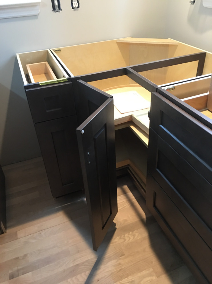 Urgent Help! Corner cabinet door - should it swing left or right ...