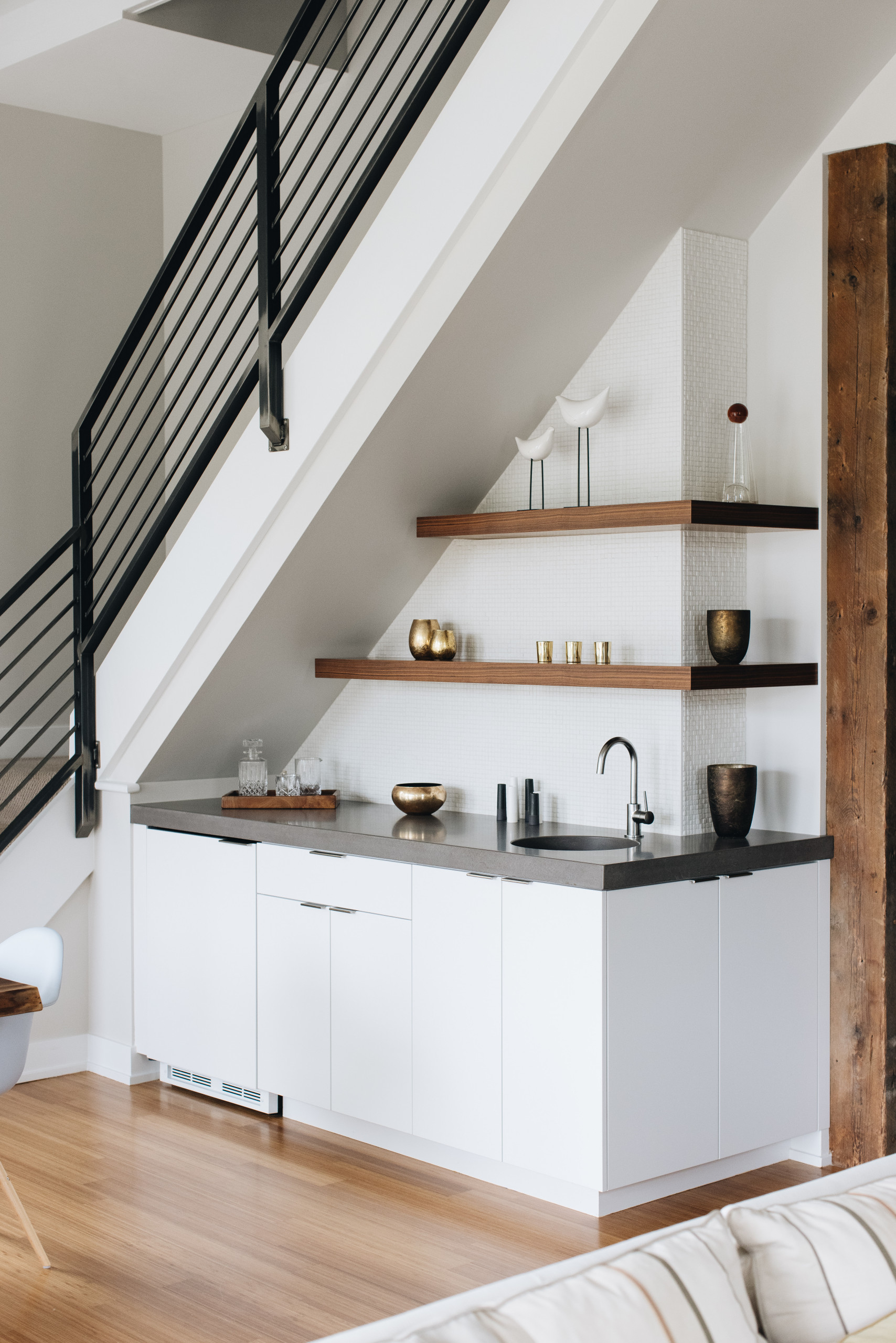 25 Home Bars Stashed Under the Stairs