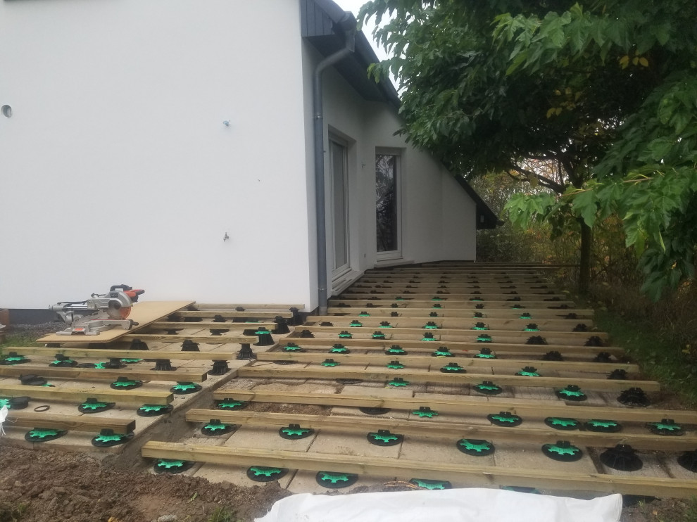 CREATION D'UNE TERRASSE BOIS EN THERMO PIN - Scandinavian - Strasbourg ...