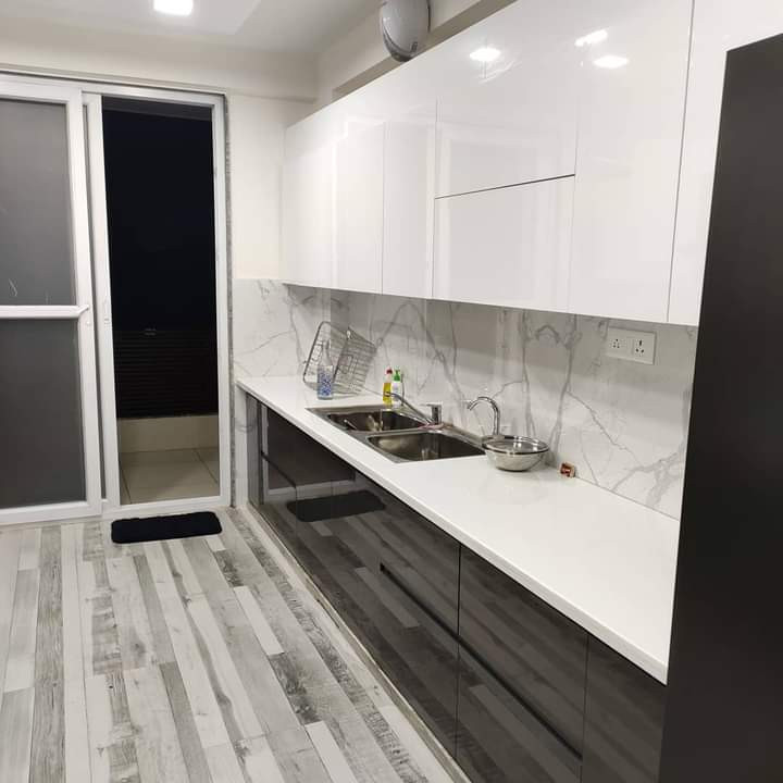 Modular Kitchen in Hauz Khas - Modern - Kitchen - Delhi - by DESIGN ...