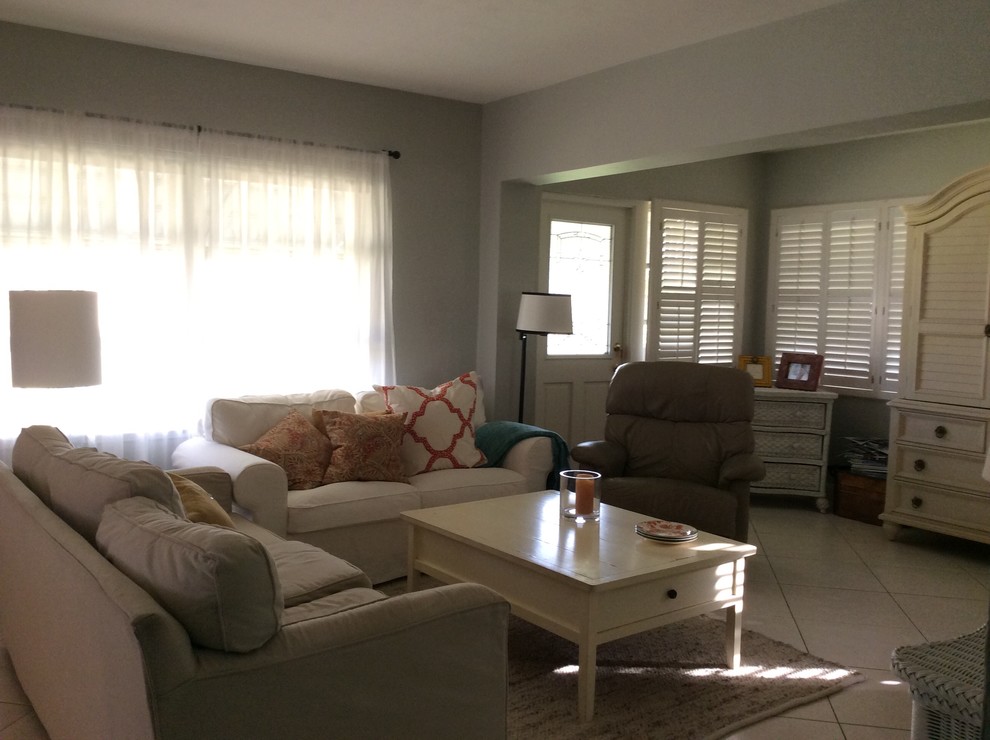 Help with small cluttered living room