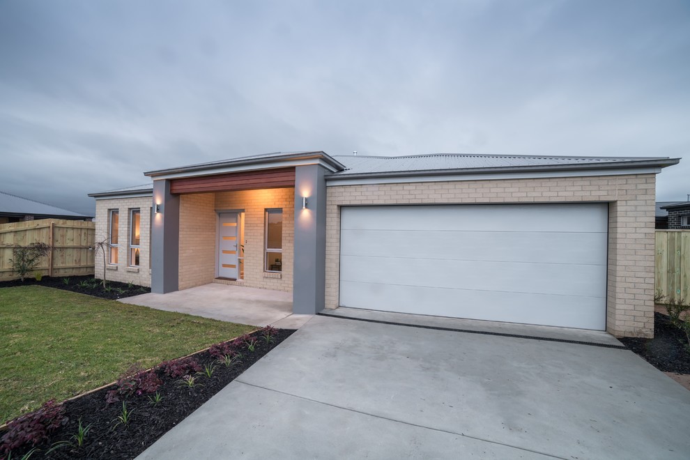 The Dignity display home, Traralgon - Contemporary - Exterior ...