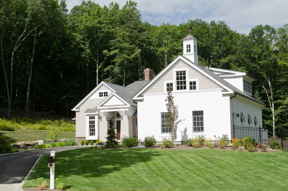Connecticut Golf Couse Estate Home - Farmhouse - New York - by Uccello ...