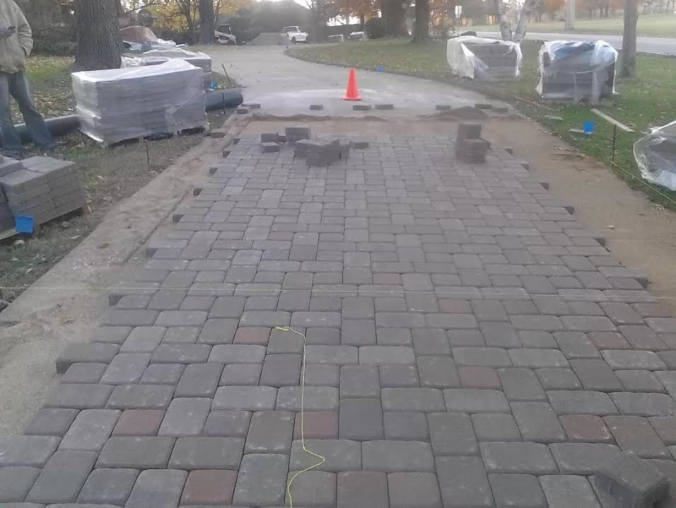 Belgard Cambridge Cobble Driveway - Contemporary - Chicago - by ...
