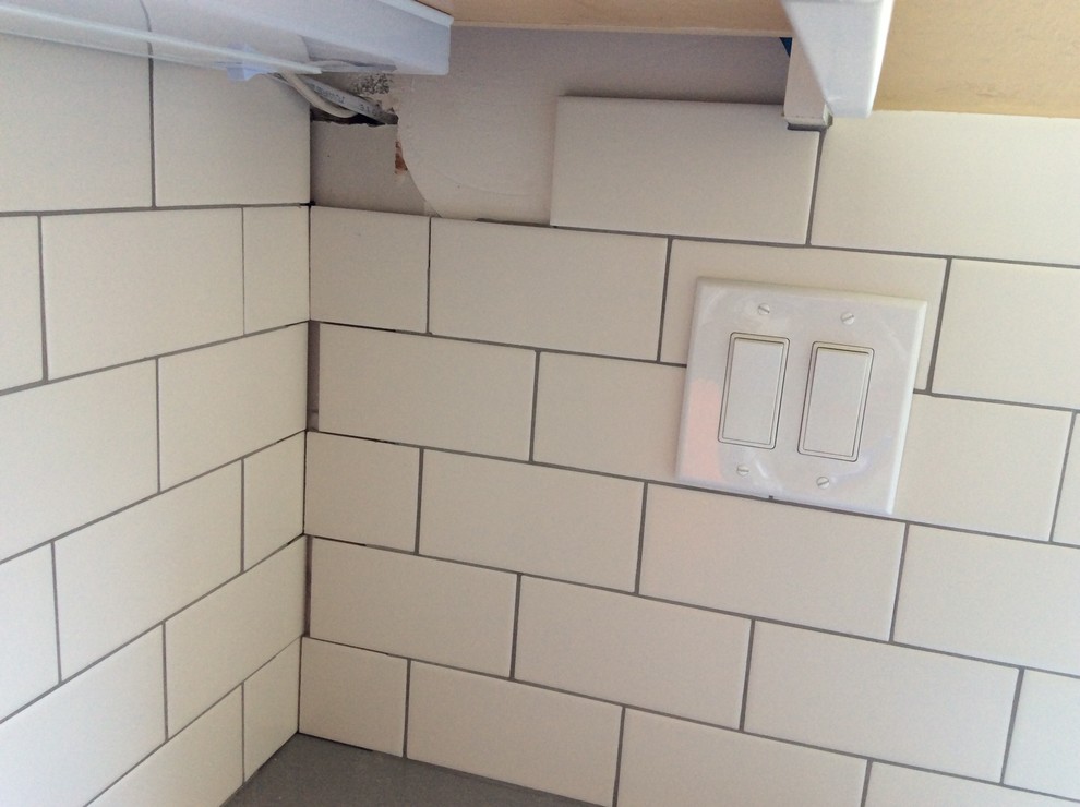 Bad subway tile job, please advise. | Houzz Forum