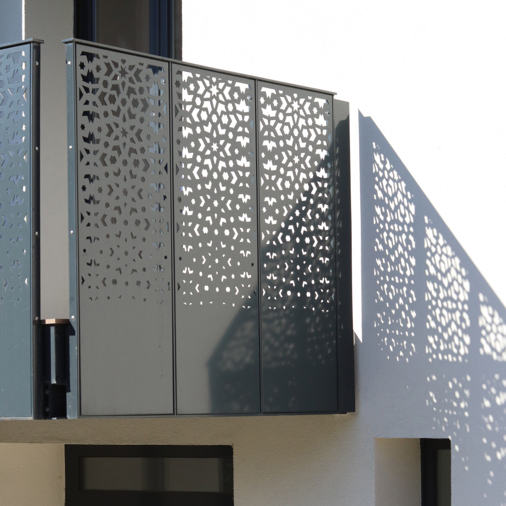 Création de balcons & terrasses - Contemporary - Balcony - Clermont ...