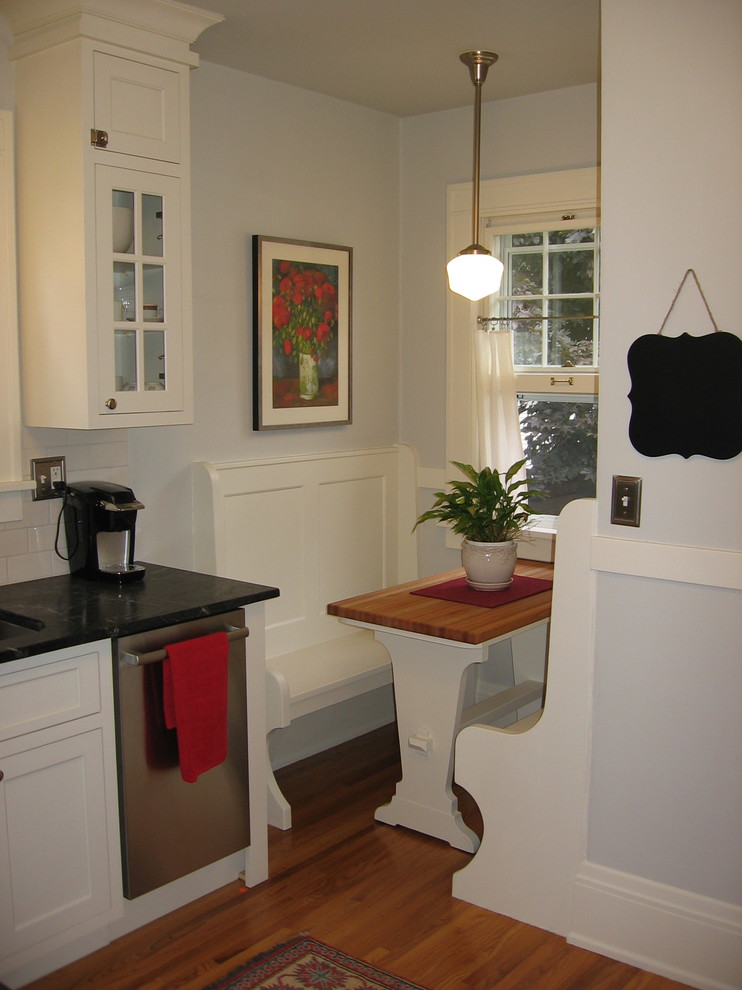 Finished 1923 Kitchen with Breakfast Nook