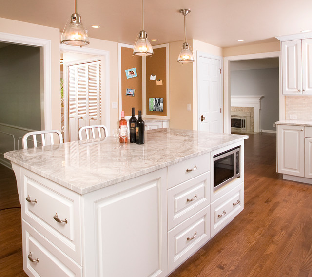 Classic Island Kitchen Design