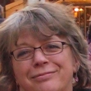 Laura Pelly's Instagram, Twitter & Facebook on IDCrawl