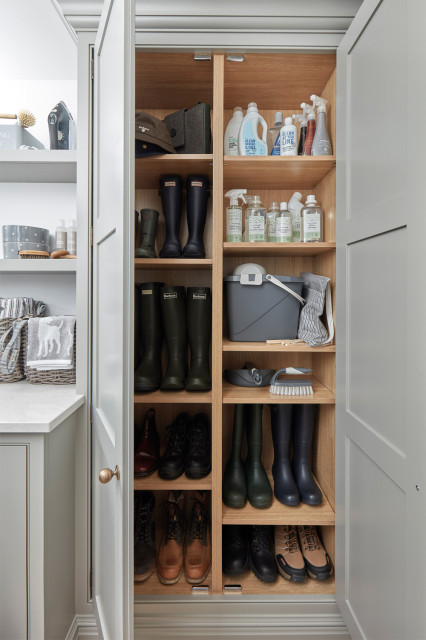 Classic Bootility Room - Traditional - Utility Room - Hertfordshire ...