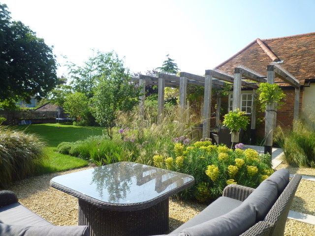 Tour a 4-Season English Garden Designed for Outdoor Living