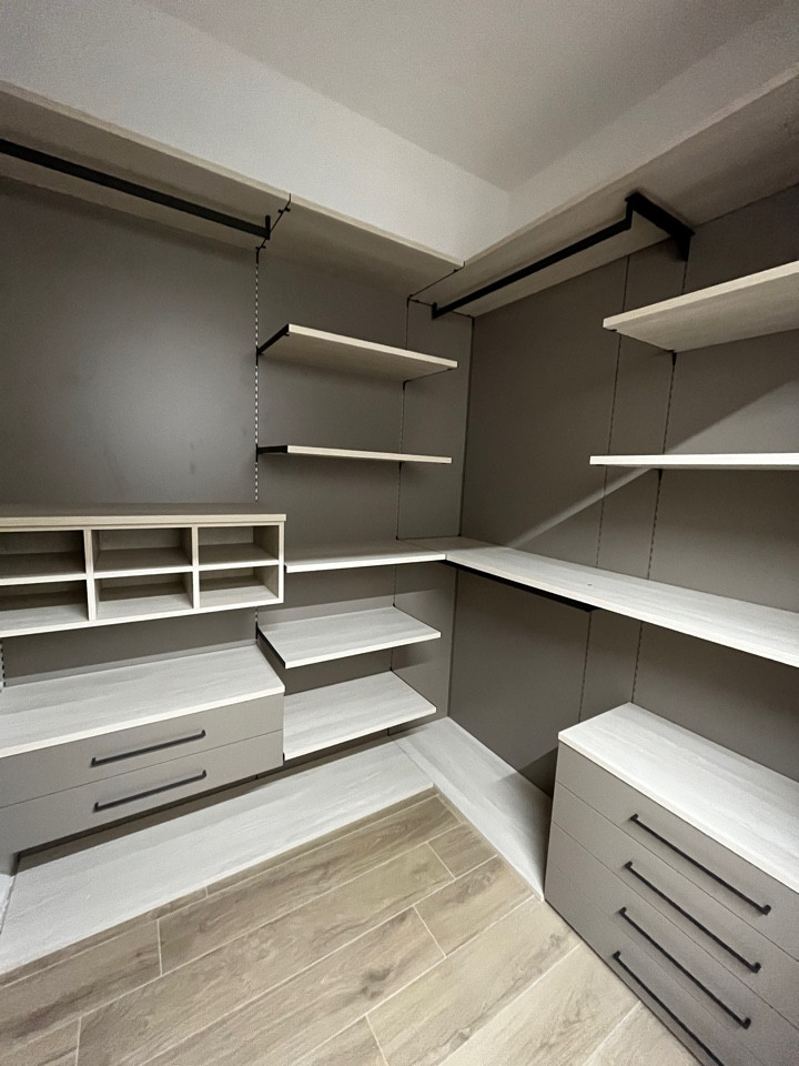 CABINA ARMADIO G&A - Modern - Rome - by Project Solution srl | Houzz
