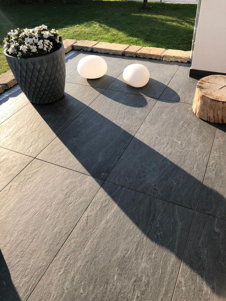 Terrasse mit großer Treppe in den Garten - Treppen - Dortmund - von ...