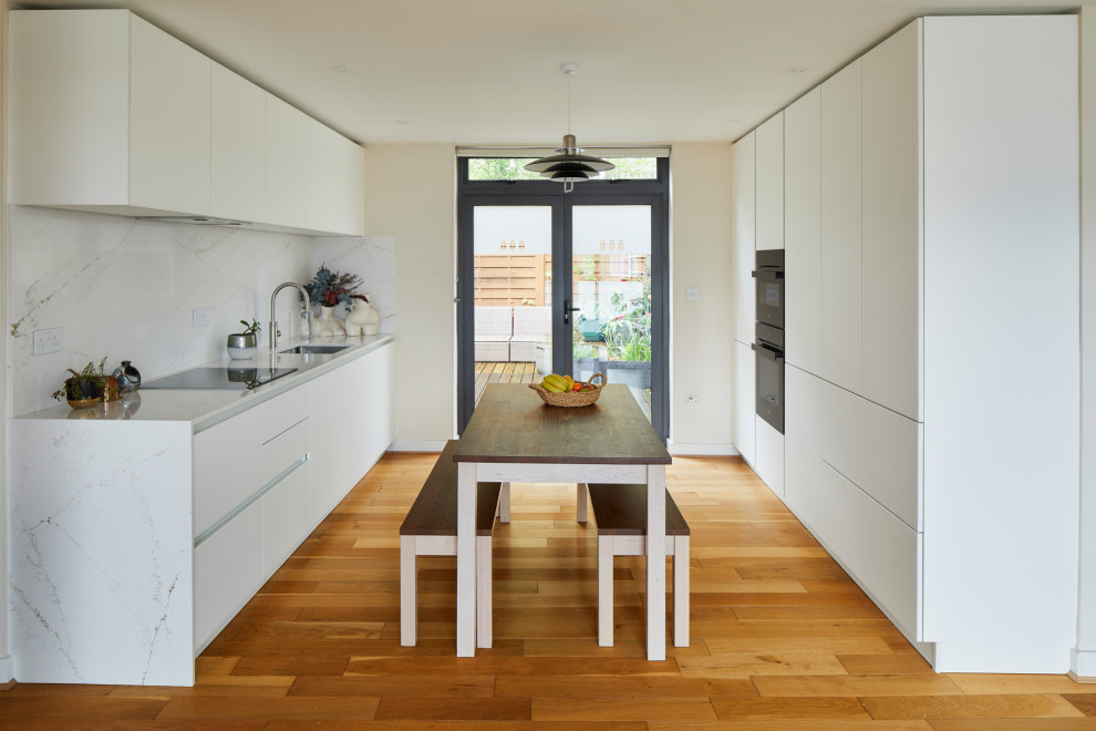 Modern Kitchen Greenwich - Modern - Kitchen - Other - by piqu | Houzz UK