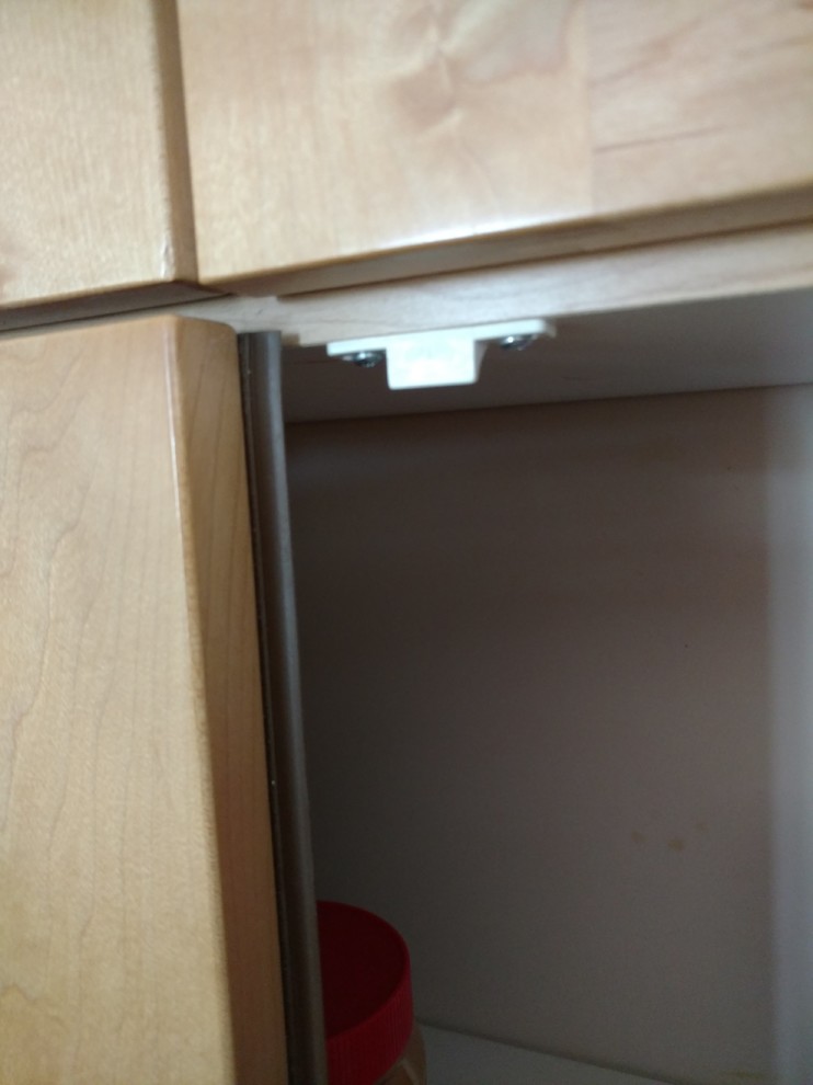 Cabinet edge strip purpose? | Houzz Forum