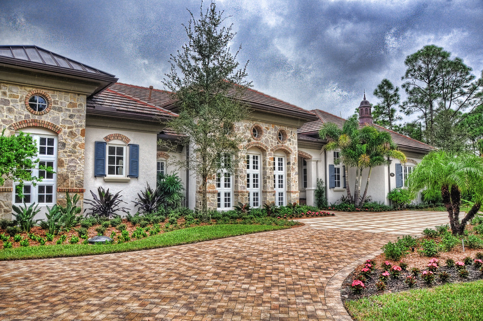 Florida Traditional - Traditional - Exterior - Miami - by Miklos ...