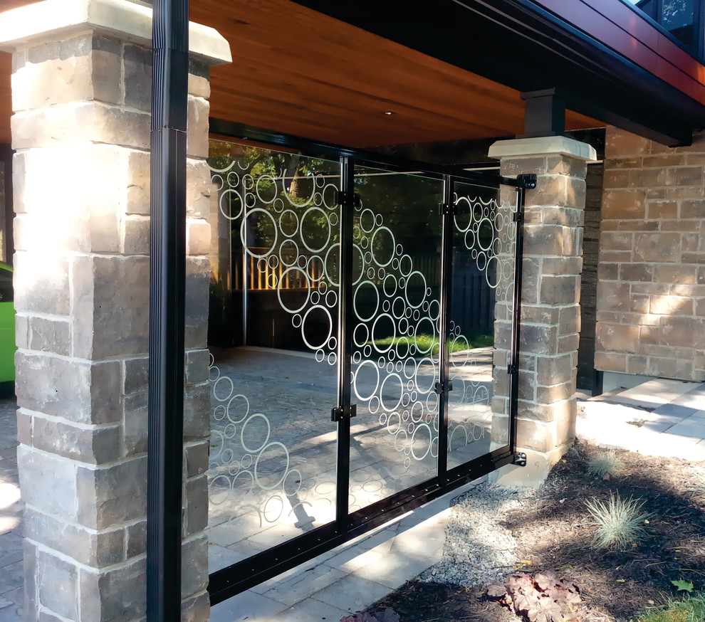 Illuminated Glass Privacy Panels - Modern - Patio - Toronto - by FOI ...