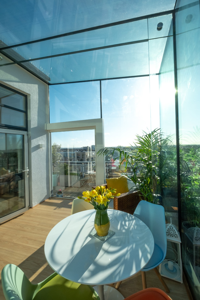 South West London - Contemporary - Balcony - London - by IQ Glass UK