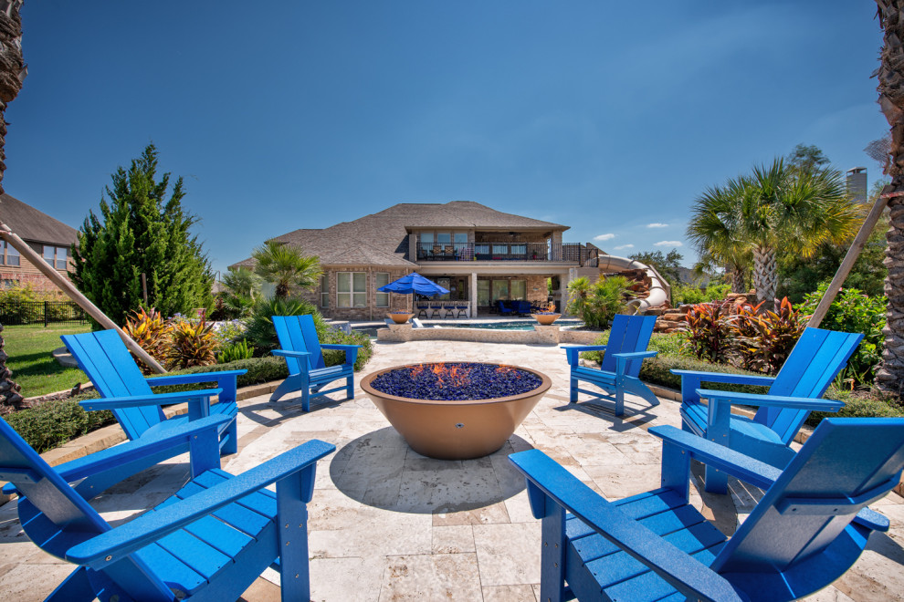 Second Floor Slide - Clásico - Piscina - Houston - de Tipton Spires ...