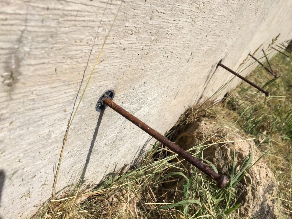 Concrete wall: leftover hardware stuck