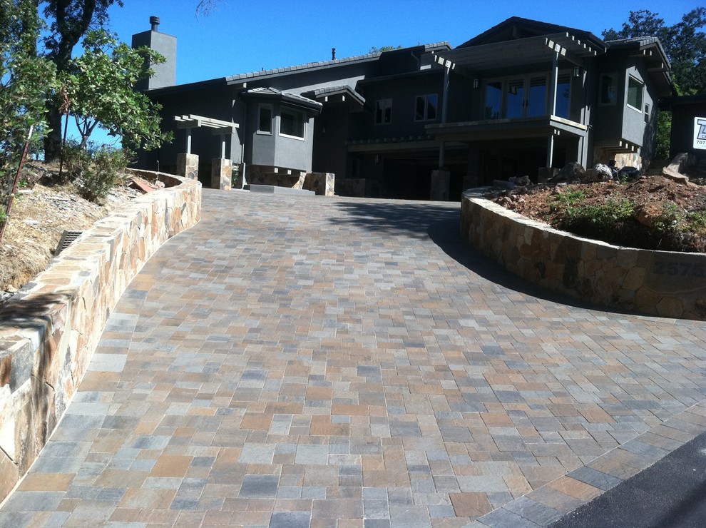 Basalite Artisan Slate Driveway Pavers with Real Napa Field Stone Walls ...